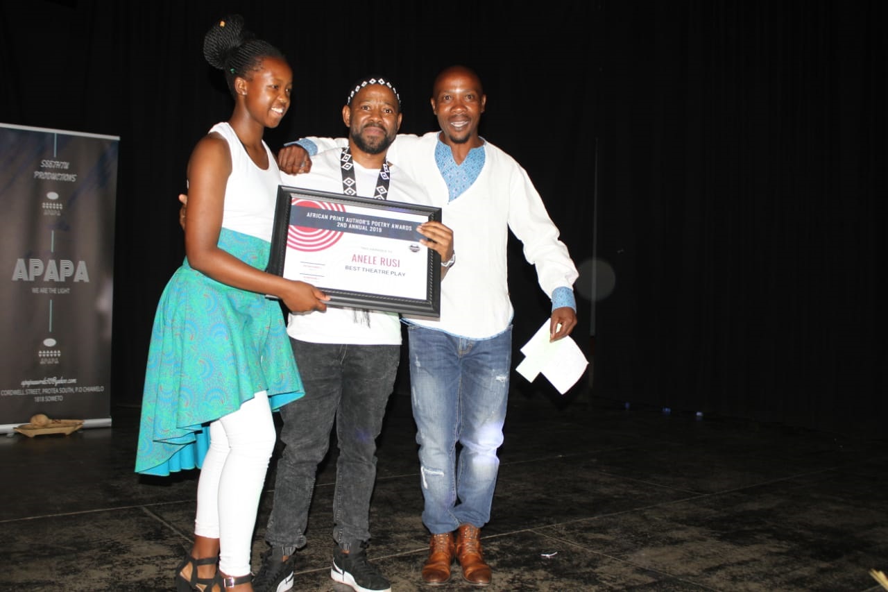 Poets and authors honored at the APAPA awards - Gauteng News